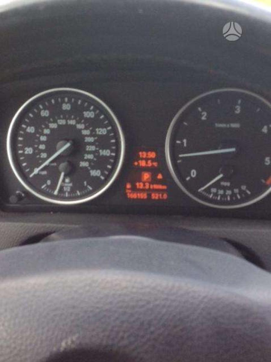 Black BMW X5 2011 in Vilnius, with an engine capacity of 3.00 L and mileage of 166 thousand km for 12000 €, photo 21 on AUTOMOTO.COM.LV