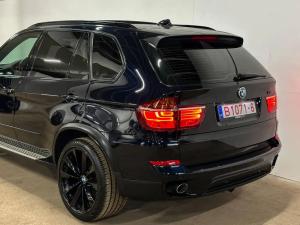 Black BMW X5 2011 in Jurmala, with an engine capacity of 3.00 L and mileage of 275 thousand km for 15450 €, photo 7 on AUTOMOTO.COM.LV