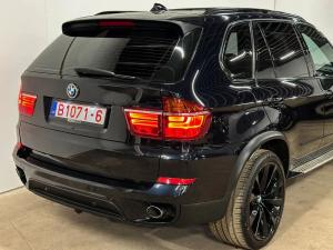 Black BMW X5 2011 in Jurmala, with an engine capacity of 3.00 L and mileage of 275 thousand km for 15450 €, photo 10 on AUTOMOTO.COM.LV