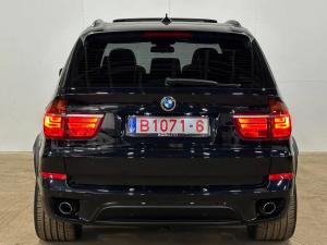 Black BMW X5 2011 in Jurmala, with an engine capacity of 3.00 L and mileage of 275 thousand km for 15450 €, photo 15 on AUTOMOTO.COM.LV