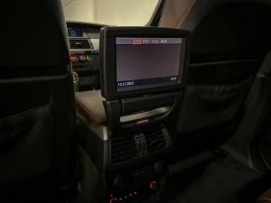 Black BMW X5 2011 in Jurmala, with an engine capacity of 3.00 L and mileage of 275 thousand km for 15450 €, photo 28 on AUTOMOTO.COM.LV