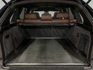 Black BMW X5 2011 in Jurmala, with an engine capacity of 3.00 L and mileage of 275 thousand km for 15450 €, photo 38 on AUTOMOTO.COM.LV