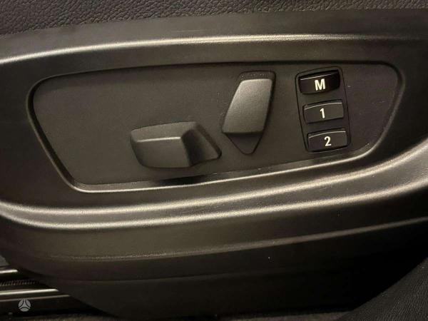 Melns BMW X5 2011 Marijampole, ar dzinēja tilpumu 2.99 L un nobraukumu 250 tūkst. km par 12450 €, foto 10 vietnē AUTOMOTO.COM.LV