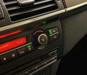 Black BMW X5 2011 in Marijampole, with an engine capacity of 2.99 L and mileage of 250 thousand km for 12450 €, photo 12 on AUTOMOTO.COM.LV