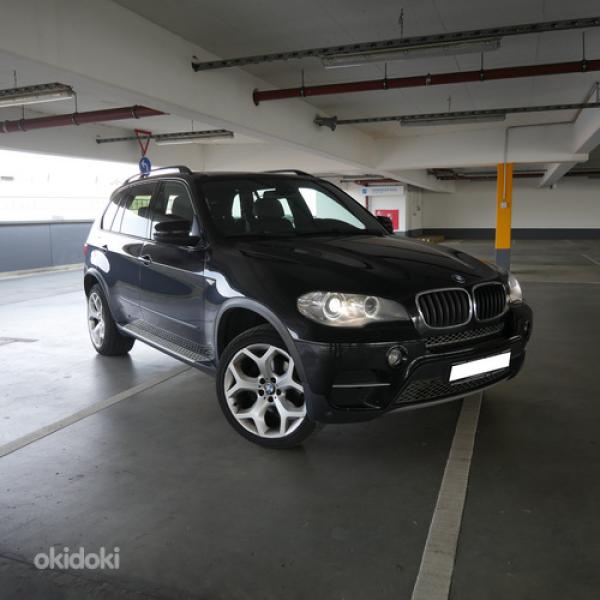 Black BMW X5 2011 in Narva, with an engine capacity of 3.00 L and mileage of 245 thousand km for 11500 €, photo 3 on AUTOMOTO.COM.LV