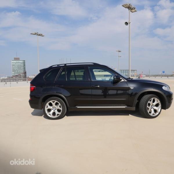 Black BMW X5 2011 in Narva, with an engine capacity of 3.00 L and mileage of 245 thousand km for 11500 €, photo 7 on AUTOMOTO.COM.LV