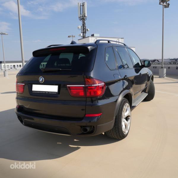 Black BMW X5 2011 in Narva, with an engine capacity of 3.00 L and mileage of 245 thousand km for 11500 €, photo 10 on AUTOMOTO.COM.LV