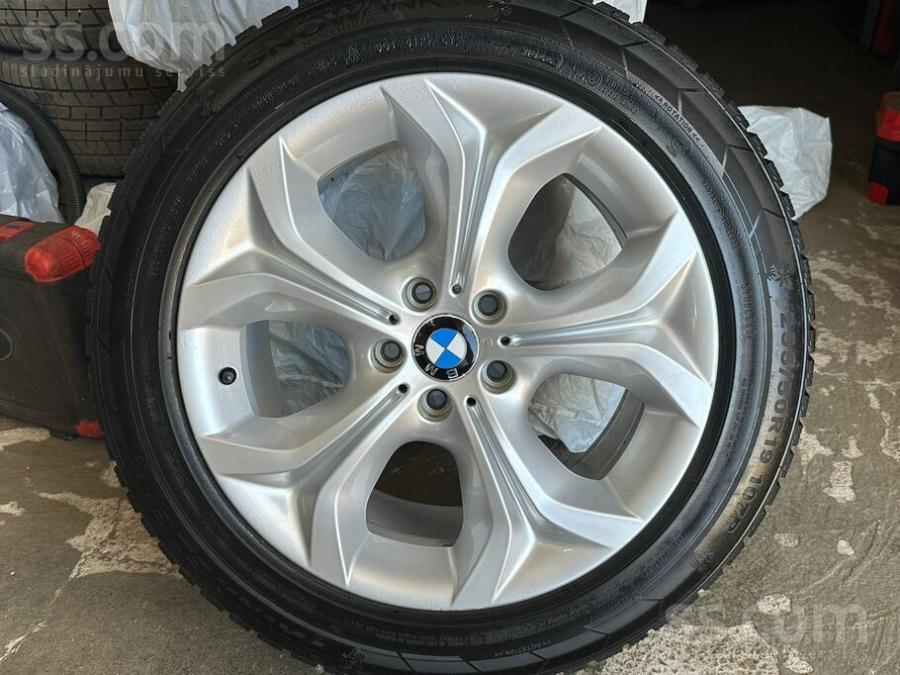 Black BMW X5 2011 in Riga, with an engine capacity of 3.00 L and mileage of 282 thousand km for 12000 €, photo 24 on AUTOMOTO.COM.LV