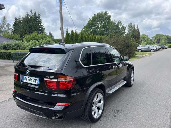 Black BMW X5 2011 in Kaunas, with an engine capacity of 2.99 L and mileage of 260 thousand km for 11950 €, photo 3 on AUTOMOTO.COM.LV