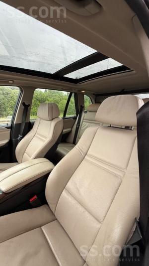 Melns BMW X5 2011 Kuldīga, ar dzinēja tilpumu 3.00 L un nobraukumu 0 tūkst. km par 10199 €, foto 13 vietnē AUTOMOTO.COM.LV
