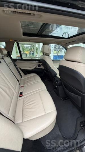 Melns BMW X5 2011 Kuldīga, ar dzinēja tilpumu 3.00 L un nobraukumu 0 tūkst. km par 10199 €, foto 16 vietnē AUTOMOTO.COM.LV