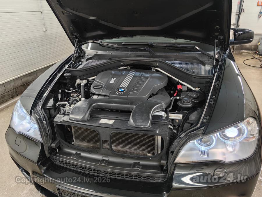 Melns BMW X5 2011 Viljandi, ar dzinēja tilpumu 3.00 L un nobraukumu 234 tūkst. km par 15490 €, foto 23 vietnē AUTOMOTO.COM.LV