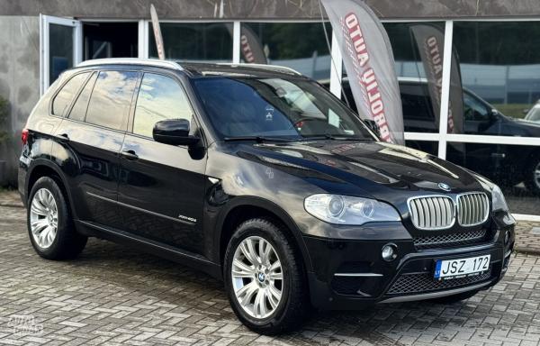 Black BMW X5 2011 in Radviliskis, with an engine capacity of 3.00 L and mileage of 366 thousand km for 10250 €, photo 4 on AUTOMOTO.COM.LV