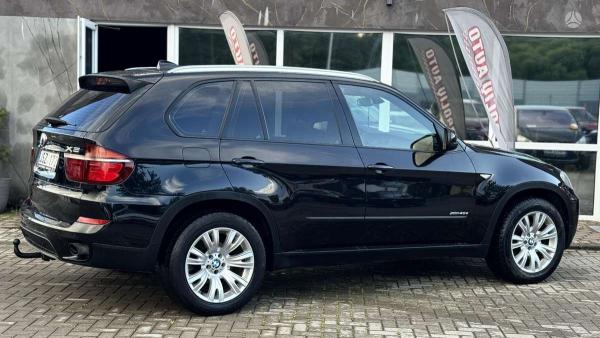 Melns BMW X5 2011 Radviliškis, ar dzinēja tilpumu 3.00 L un nobraukumu 366 tūkst. km par 10250 €, foto 7 vietnē AUTOMOTO.COM.LV