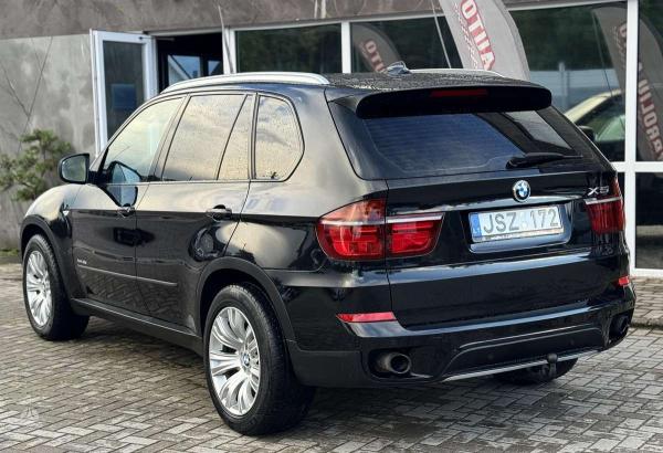 Melns BMW X5 2011 Radviliškis, ar dzinēja tilpumu 3.00 L un nobraukumu 366 tūkst. km par 10250 €, foto 10 vietnē AUTOMOTO.COM.LV