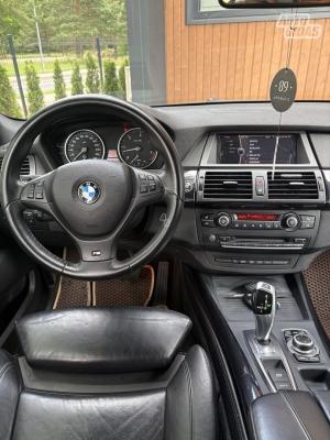 Black BMW X5 2011 in Druskininkai, with an engine capacity of 3.00 L and mileage of 233 thousand km for 12500 €, photo 4 on AUTOMOTO.COM.LV