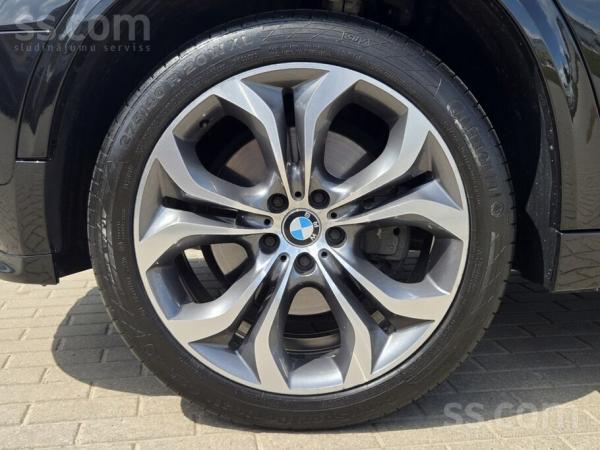 Melns BMW X5 2011 Liepāja, ar dzinēja tilpumu 3.00 L un nobraukumu 0 tūkst. km par 9599 €, foto 10 vietnē AUTOMOTO.COM.LV