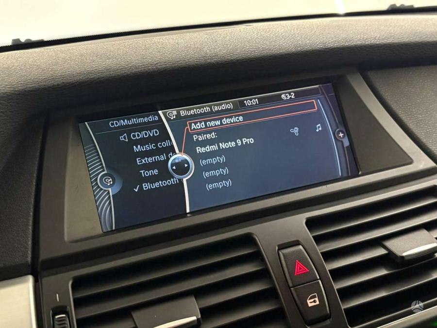 Black BMW X5 2011 in Marijampole, with an engine capacity of 2.99 L and mileage of 268 thousand km for 10999 €, photo 7 on AUTOMOTO.COM.LV