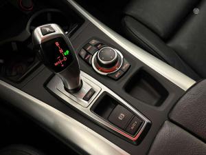 Black BMW X5 2011 in Marijampole, with an engine capacity of 2.99 L and mileage of 268 thousand km for 10999 €, photo 11 on AUTOMOTO.COM.LV