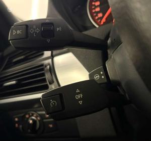 Black BMW X5 2011 in Marijampole, with an engine capacity of 2.99 L and mileage of 268 thousand km for 10999 €, photo 17 on AUTOMOTO.COM.LV