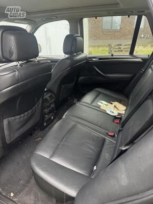 Melns BMW X5 2011 Šauļi, ar dzinēja tilpumu 3.00 L un nobraukumu 190 tūkst. km par 4490 €, foto 8 vietnē AUTOMOTO.COM.LV