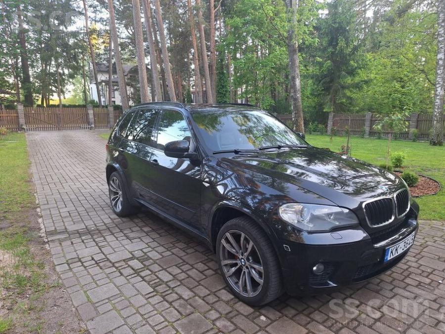 Melns BMW X5 2011 Jūrmala, ar dzinēja tilpumu 3.00 L un nobraukumu 380 tūkst. km par 11500 €, foto 5 vietnē AUTOMOTO.COM.LV