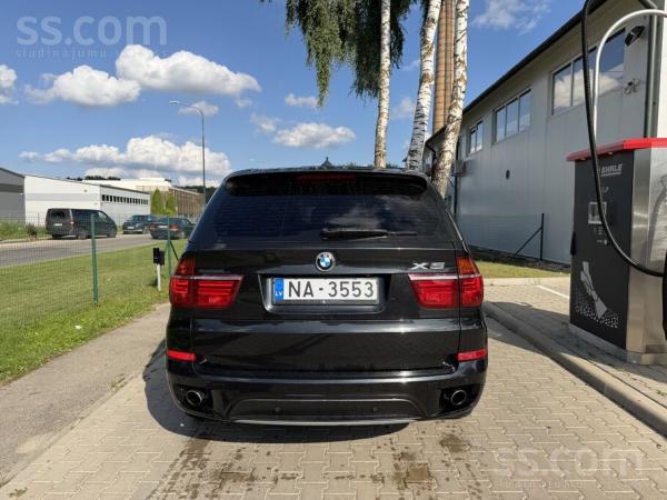 Melns BMW X5 2011 Rīga, ar dzinēja tilpumu 3.00 L un nobraukumu 234 tūkst. km par 11000 €, foto 5 vietnē AUTOMOTO.COM.LV