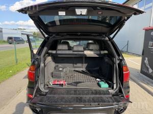 Black BMW X5 2011 in Riga, with an engine capacity of 3.00 L and mileage of 234 thousand km for 11000 €, photo 15 on AUTOMOTO.COM.LV