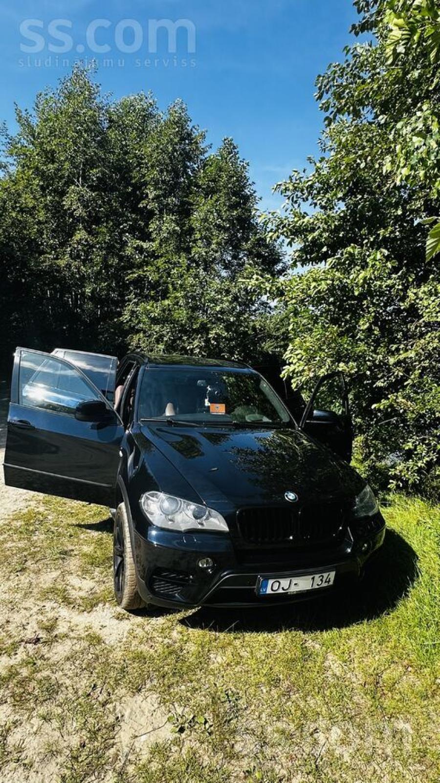Melns BMW X5 2011 Rīga, ar dzinēja tilpumu 3.00 L un nobraukumu 278 tūkst. km par 10700 €, foto 4 vietnē AUTOMOTO.COM.LV