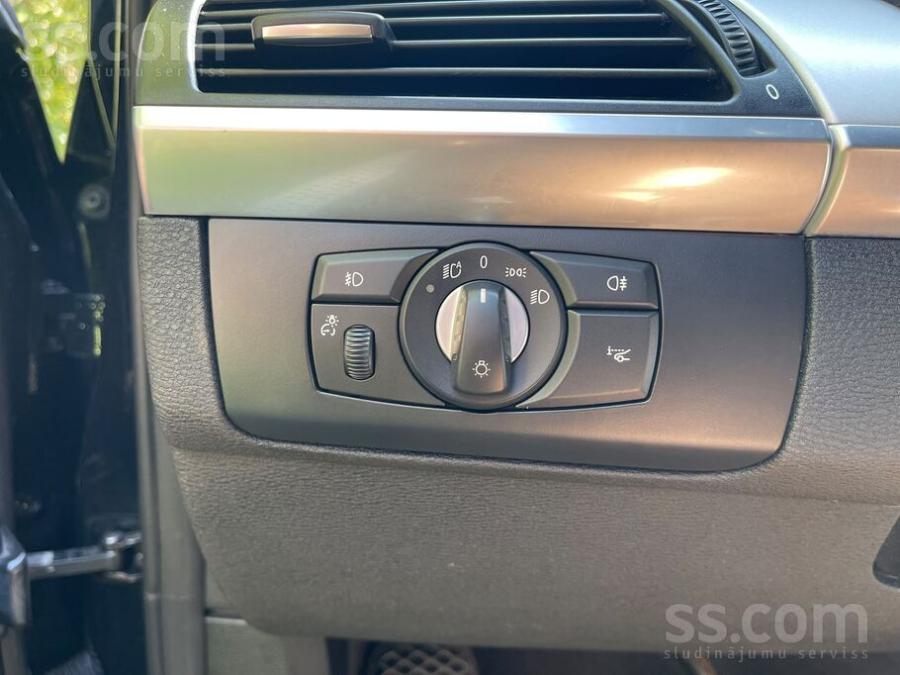 Melns BMW X5 2011 Rīga, ar dzinēja tilpumu 3.00 L un nobraukumu 278 tūkst. km par 10700 €, foto 16 vietnē AUTOMOTO.COM.LV