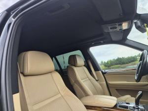 Black BMW X5 2011 in Vilnius, with an engine capacity of 2.99 L and mileage of 269 thousand km for 9500 €, photo 10 on AUTOMOTO.COM.LV