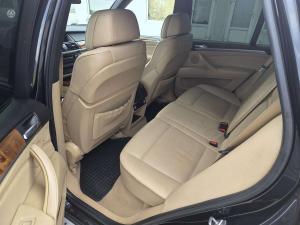 Black BMW X5 2011 in Vilnius, with an engine capacity of 2.99 L and mileage of 269 thousand km for 9500 €, photo 14 on AUTOMOTO.COM.LV
