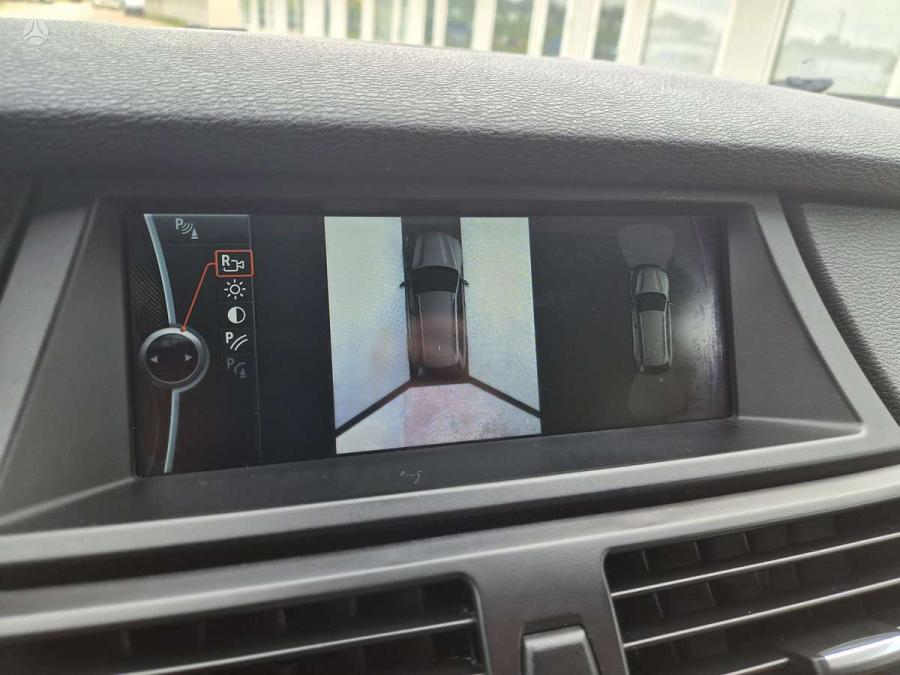 Black BMW X5 2011 in Vilnius, with an engine capacity of 2.99 L and mileage of 269 thousand km for 9500 €, photo 20 on AUTOMOTO.COM.LV