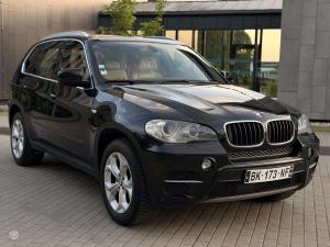 Melns BMW X5 2011 Tauragė, ar dzinēja tilpumu 2.99 L un nobraukumu 255 tūkst. km par 9400 €, foto 4 vietnē AUTOMOTO.COM.LV