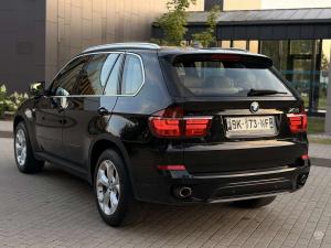 Melns BMW X5 2011 Tauragė, ar dzinēja tilpumu 2.99 L un nobraukumu 255 tūkst. km par 9400 €, foto 5 vietnē AUTOMOTO.COM.LV