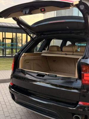Melns BMW X5 2011 Tauragė, ar dzinēja tilpumu 2.99 L un nobraukumu 255 tūkst. km par 9400 €, foto 18 vietnē AUTOMOTO.COM.LV