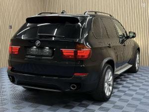 Black BMW X5 2011 in Marijampole, with an engine capacity of 2.99 L and mileage of 210 thousand km for 9950 €, photo 9 on AUTOMOTO.COM.LV