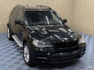 Black BMW X5 2011 in Marijampole, with an engine capacity of 2.99 L and mileage of 210 thousand km for 9950 €, photo 10 on AUTOMOTO.COM.LV