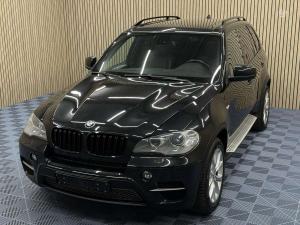 Black BMW X5 2011 in Marijampole, with an engine capacity of 2.99 L and mileage of 210 thousand km for 9950 €, photo 11 on AUTOMOTO.COM.LV