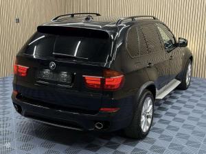 Black BMW X5 2011 in Marijampole, with an engine capacity of 2.99 L and mileage of 210 thousand km for 9950 €, photo 13 on AUTOMOTO.COM.LV