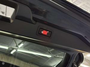 Black BMW X5 2011 in Marijampole, with an engine capacity of 2.99 L and mileage of 210 thousand km for 9950 €, photo 16 on AUTOMOTO.COM.LV