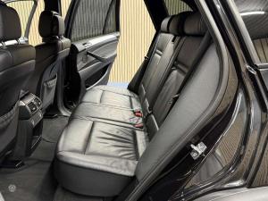 Black BMW X5 2011 in Marijampole, with an engine capacity of 2.99 L and mileage of 210 thousand km for 9950 €, photo 20 on AUTOMOTO.COM.LV
