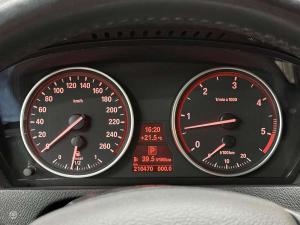 Black BMW X5 2011 in Marijampole, with an engine capacity of 2.99 L and mileage of 210 thousand km for 9950 €, photo 28 on AUTOMOTO.COM.LV