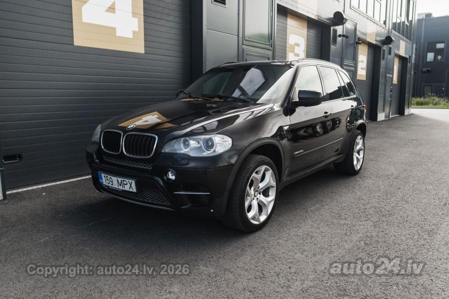 Black BMW X5 2011 in Tallinn, with an engine capacity of 3.00 L and mileage of 393 thousand km for 7990 €, photo 1 on AUTOMOTO.COM.LV