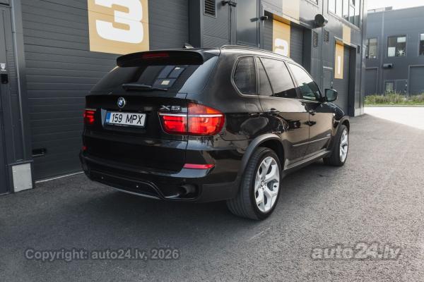 Melns BMW X5 2011 Tallina, ar dzinēja tilpumu 3.00 L un nobraukumu 393 tūkst. km par 7990 €, foto 3 vietnē AUTOMOTO.COM.LV