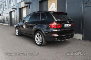 Black BMW X5 2011 in Tallinn, with an engine capacity of 3.00 L and mileage of 393 thousand km for 7990 €, photo 5 on AUTOMOTO.COM.LV