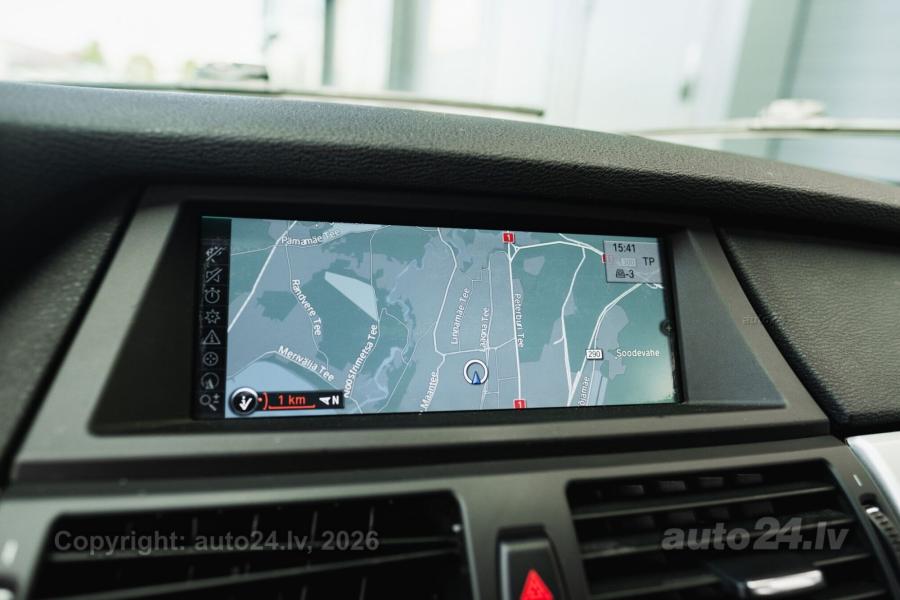 Black BMW X5 2011 in Tallinn, with an engine capacity of 3.00 L and mileage of 393 thousand km for 7990 €, photo 18 on AUTOMOTO.COM.LV