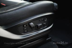 Black BMW X5 2011 in Tallinn, with an engine capacity of 3.00 L and mileage of 393 thousand km for 7990 €, photo 25 on AUTOMOTO.COM.LV
