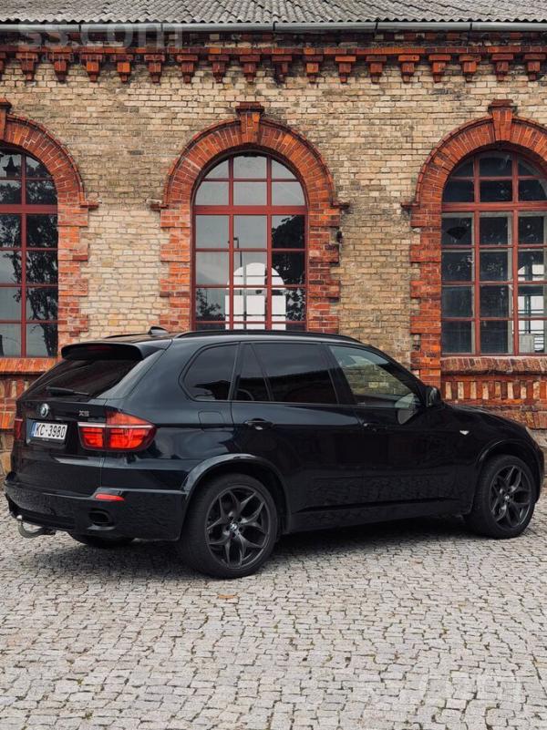 Melns BMW X5 2011 Ventspils, ar dzinēja tilpumu 3.00 L un nobraukumu 385 tūkst. km par 9500 €, foto 4 vietnē AUTOMOTO.COM.LV
