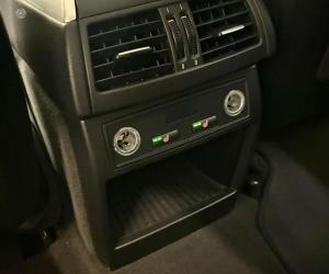 Black BMW X5 2011 in Marijampole, with an engine capacity of 2.99 L and mileage of 268 thousand km for 10999 €, photo 14 on AUTOMOTO.COM.LV